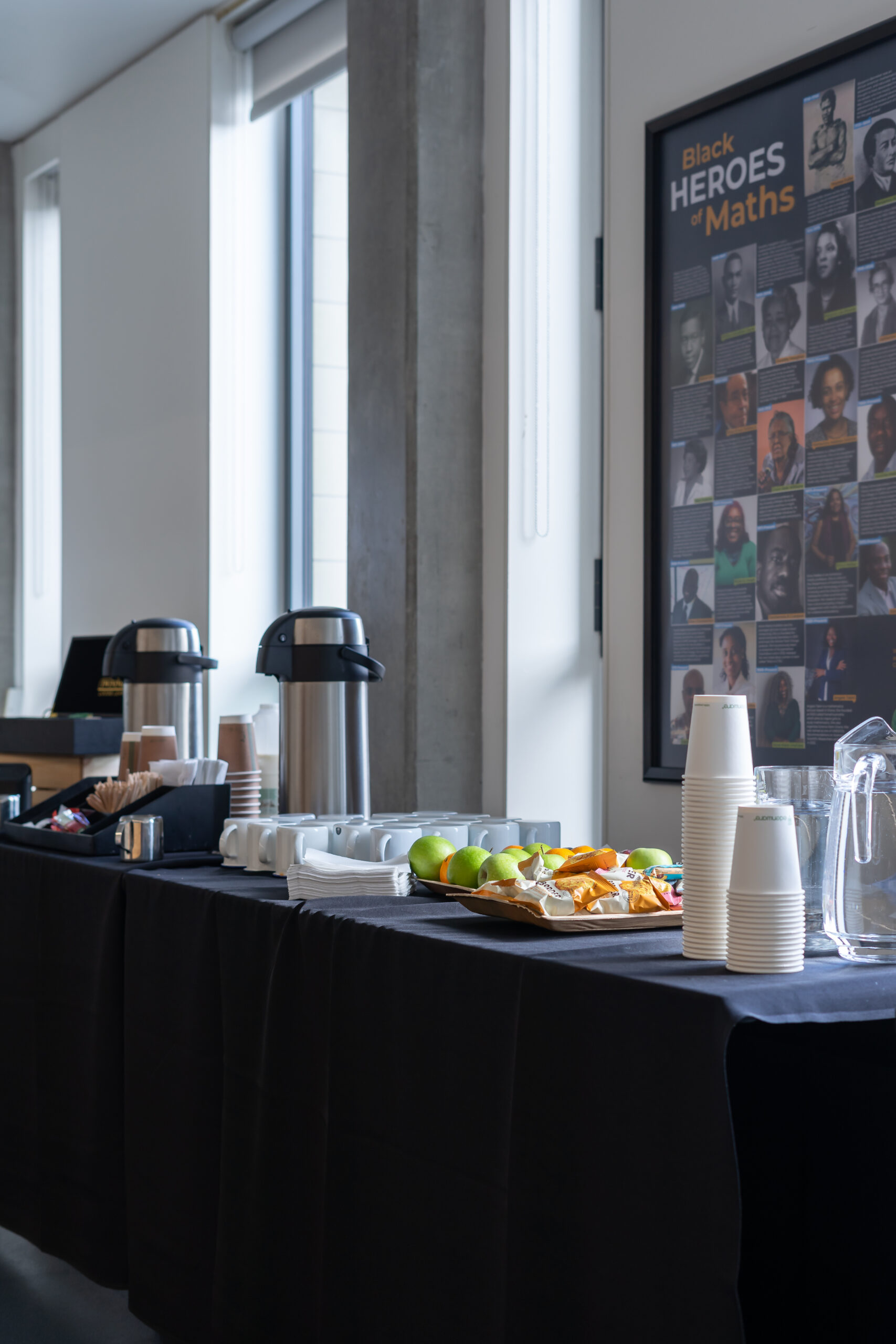 Signatures and rough paths: from stochastics, geometry and algebra to machine learning - ICMS : ICMS