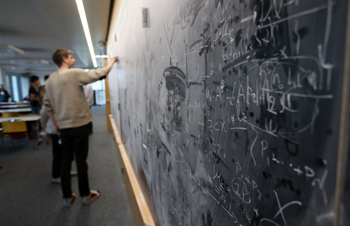 Calculus of Variations - old problems and new directions: celebrating ...